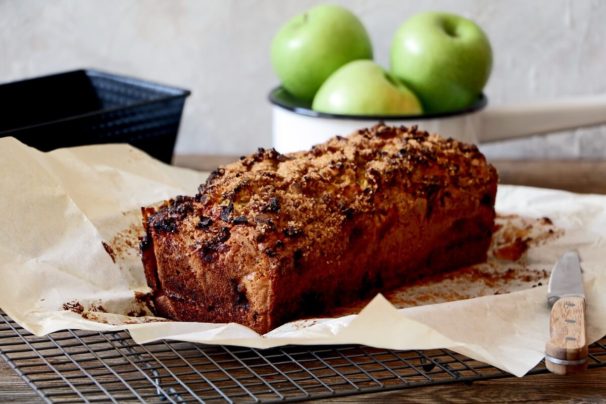 Apple Cinnamon Loaf Cake Neta Cooks
